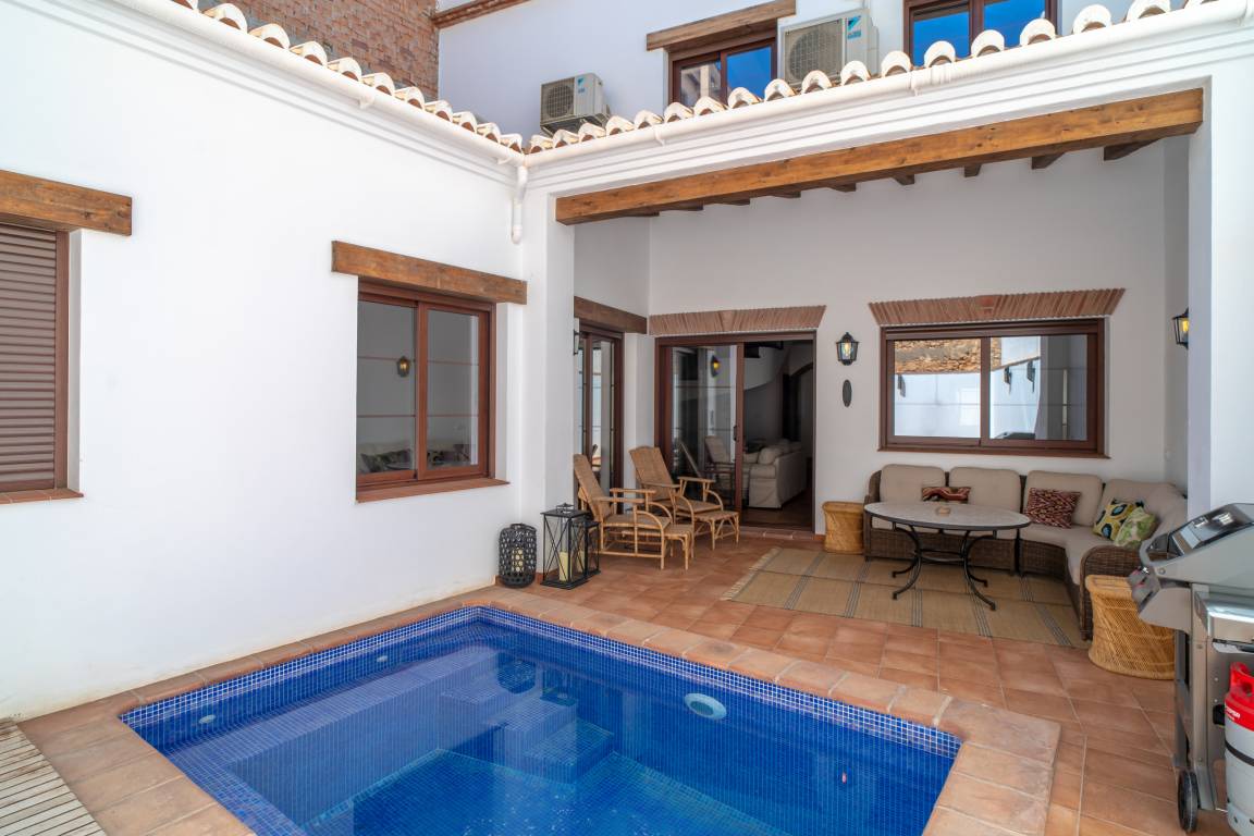 200 M² House ∙ 4 Bedrooms ∙ 8 Guests - Nerja