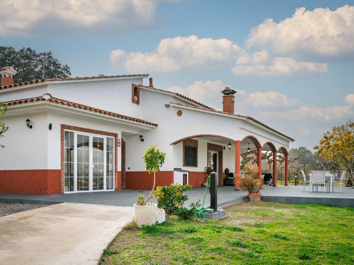 132 M² Casa ∙ 4 Habitaciones ∙ 7 Huéspedes - Tarragona, España