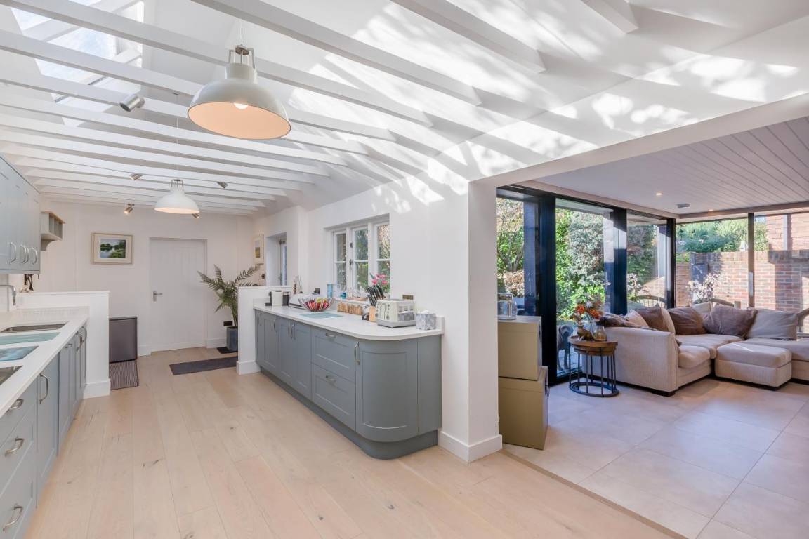 Cottage ∙ 5 Bedrooms ∙ 10 Guests - Bosham