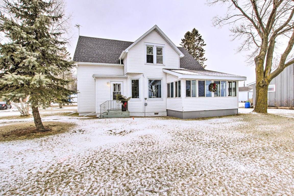 185 M² House ∙ 6 Bedrooms ∙ 11 Guests - Two Rivers, WI