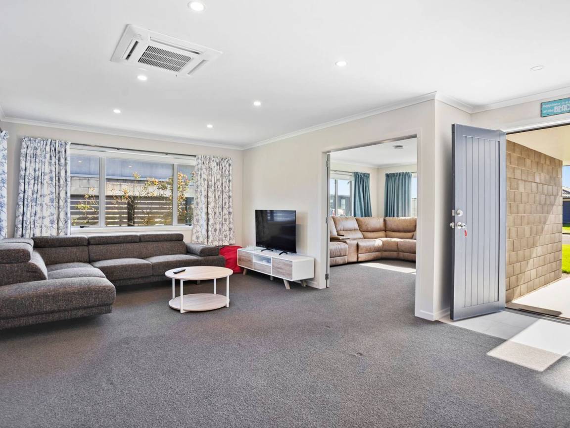 260 M² House ∙ 4 Bedrooms ∙ 10 Guests - Waihi Beach