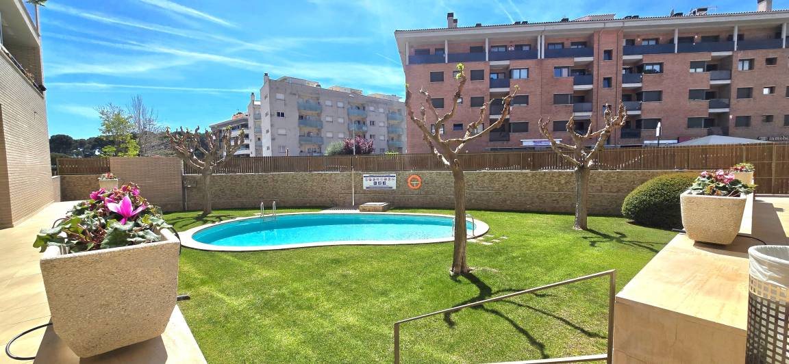 47 M² Huoneisto ∙ 2 Makuuhuonetta ∙ 5 Vierasta - Lloret de Mar