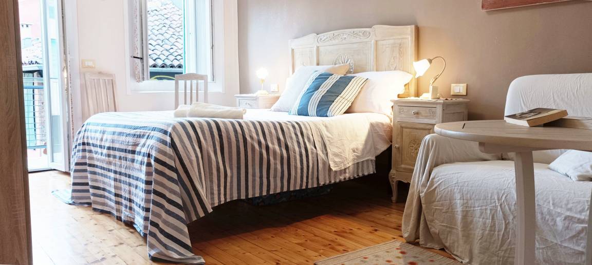 100 M² Apartment ∙ 2 Bedrooms ∙ 5 Guests - Biella