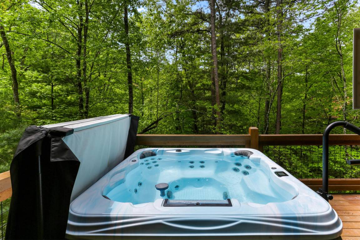 221 M² Cabin ∙ 3 Bedrooms ∙ 8 Guests - Blue Ridge, GA