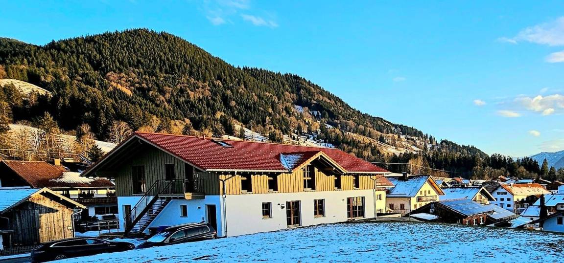 80 M² Ferienwohnung ∙ 1 Schlafzimmer ∙ 4 Gäste - Bad Kohlgrub