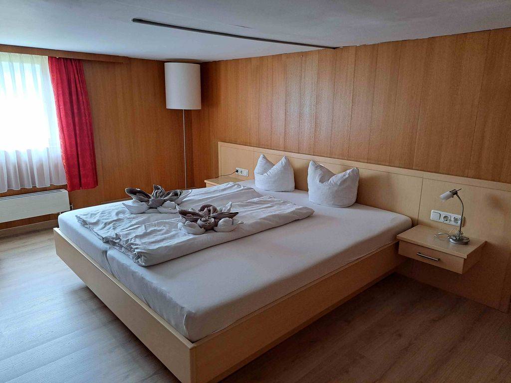 150 M² Huis ∙ 5 Slaapkamers ∙ 9 Gasten - Allgäu
