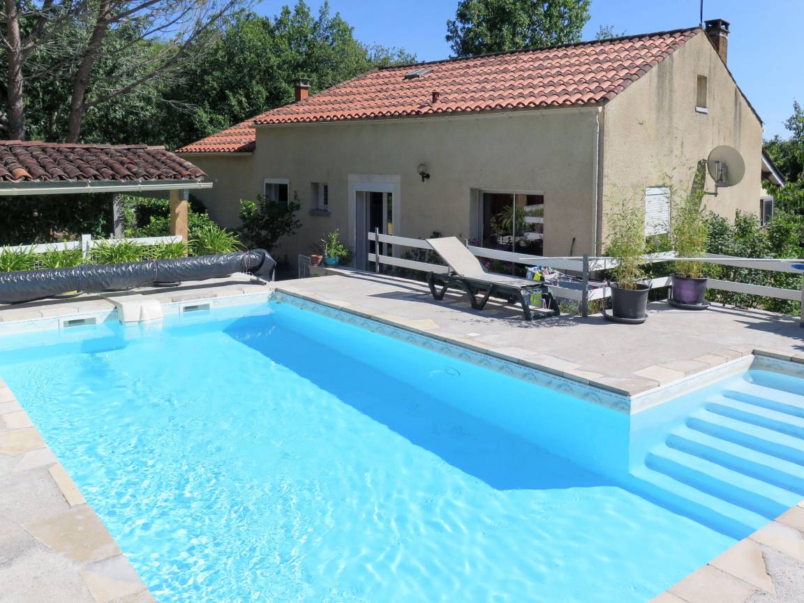 120 M² Maison De Vacances ∙ 2 Chambres ∙ 4 Personnes - Cahors