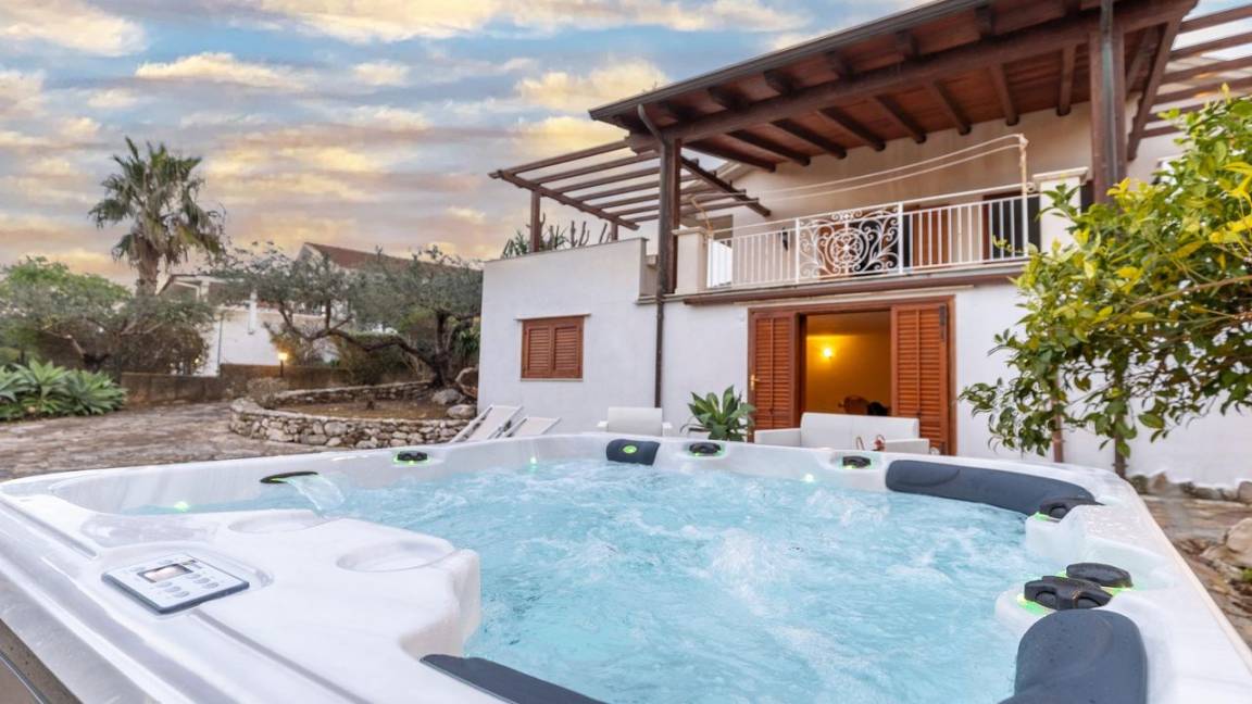 100 M² House ∙ 3 Bedrooms ∙ 6 Guests - Scopello, Italy