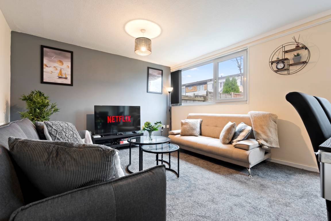House ∙ 3 Bedrooms ∙ 8 Guests - Birmingham Airport (BHX)