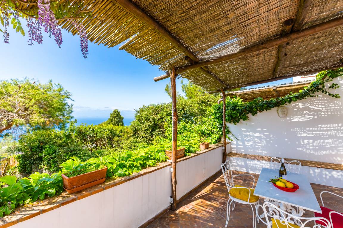 60 M² Villa ∙ 2 Bedrooms ∙ 8 Guests - Anacapri