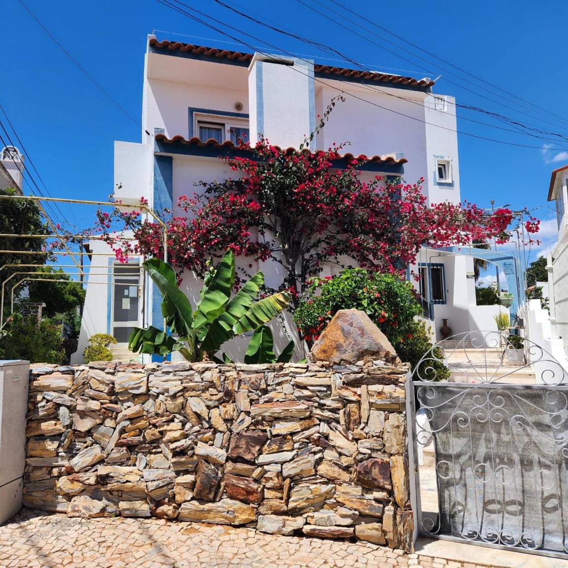 193 M² Villa ∙ 4 Makuuhuonetta ∙ 12 Vierasta - Alvor