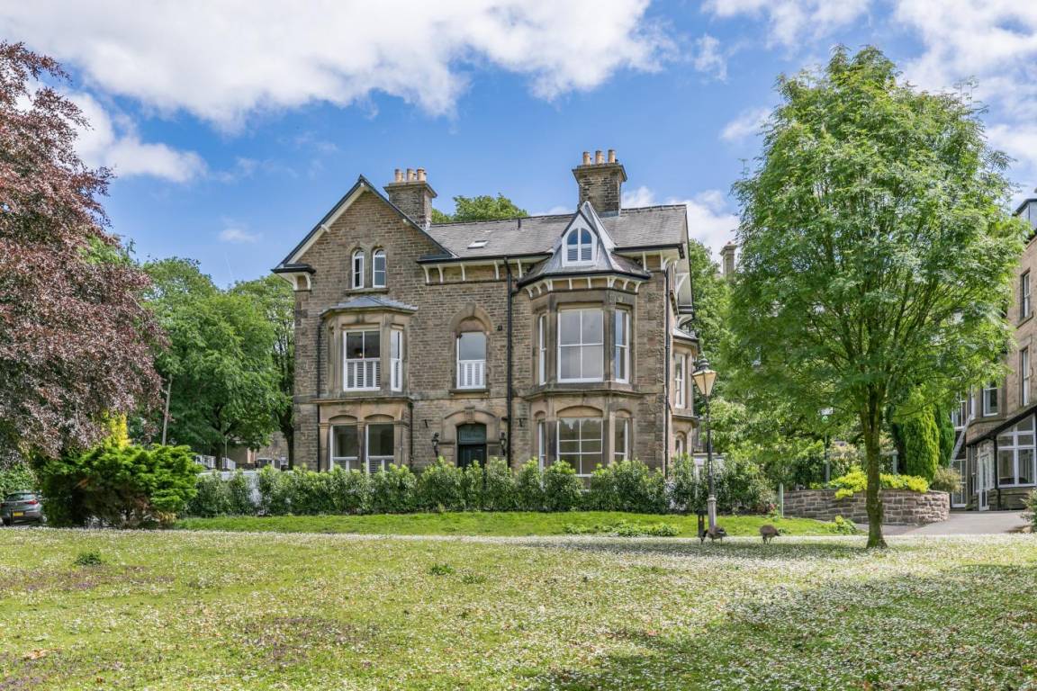 Apartment ∙ 3 Bedrooms ∙ 4 Guests - Buxton