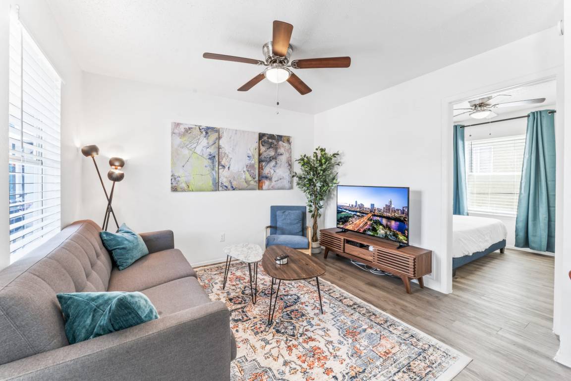 Apartment ∙ 1 Bedroom ∙ 4 Guests - Austin, TX
