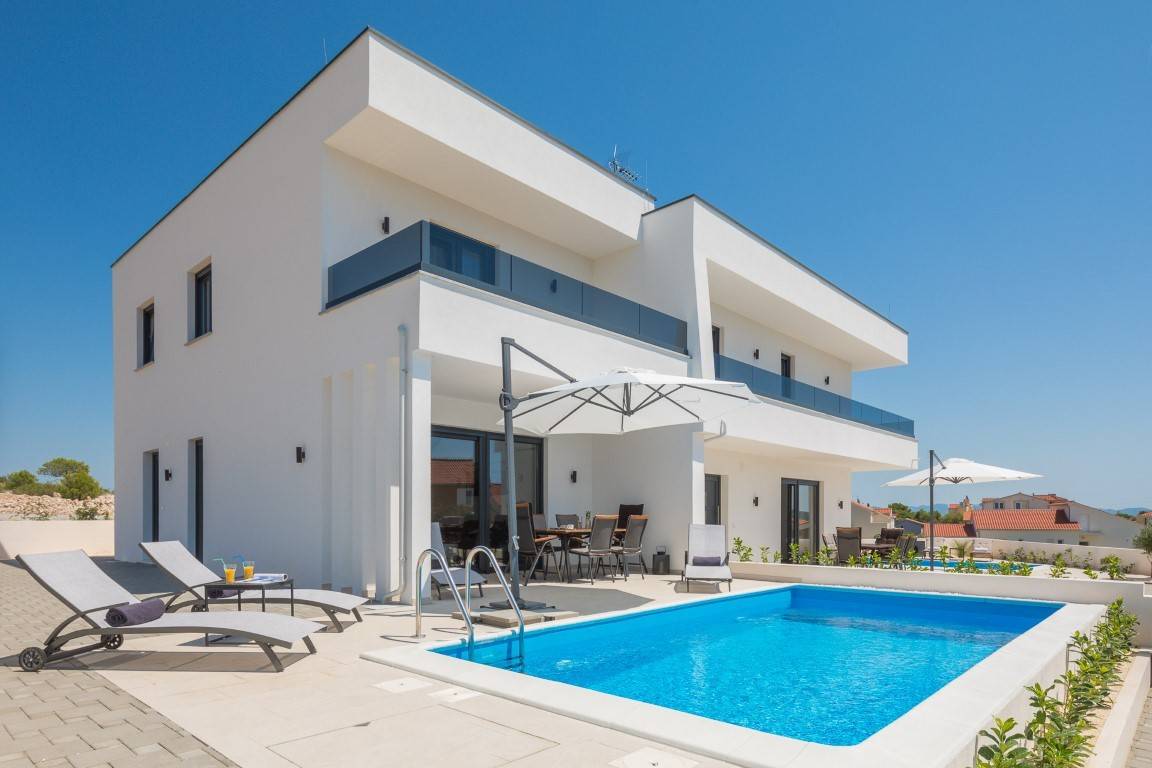 100 M² Villa ∙ 3 Bedrooms ∙ 6 Guests - Vodice