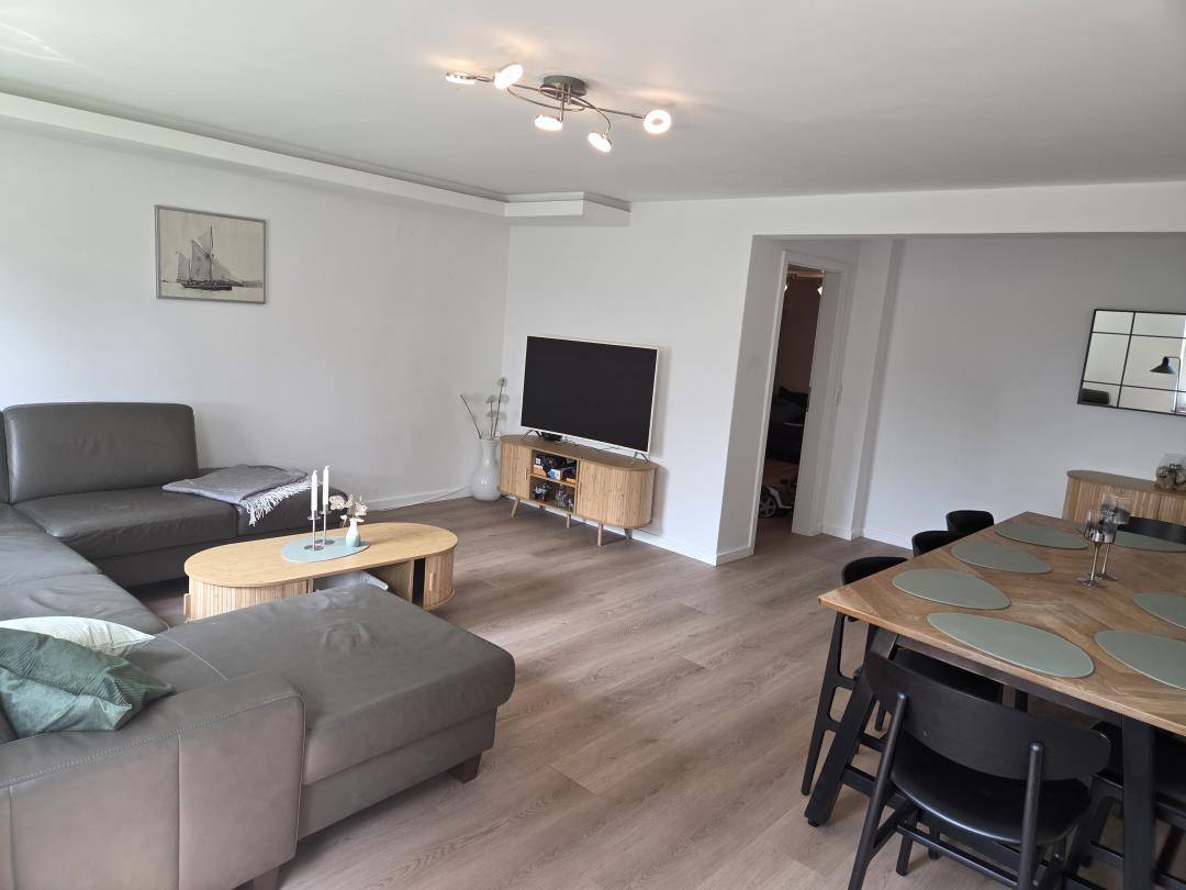 100 M² Ferienwohnung ∙ 2 Schlafzimmer ∙ 8 Gäste - Tarp