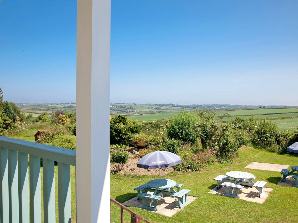 Apartment ∙ 2 Bedrooms ∙ 4 Guests - Clovelly