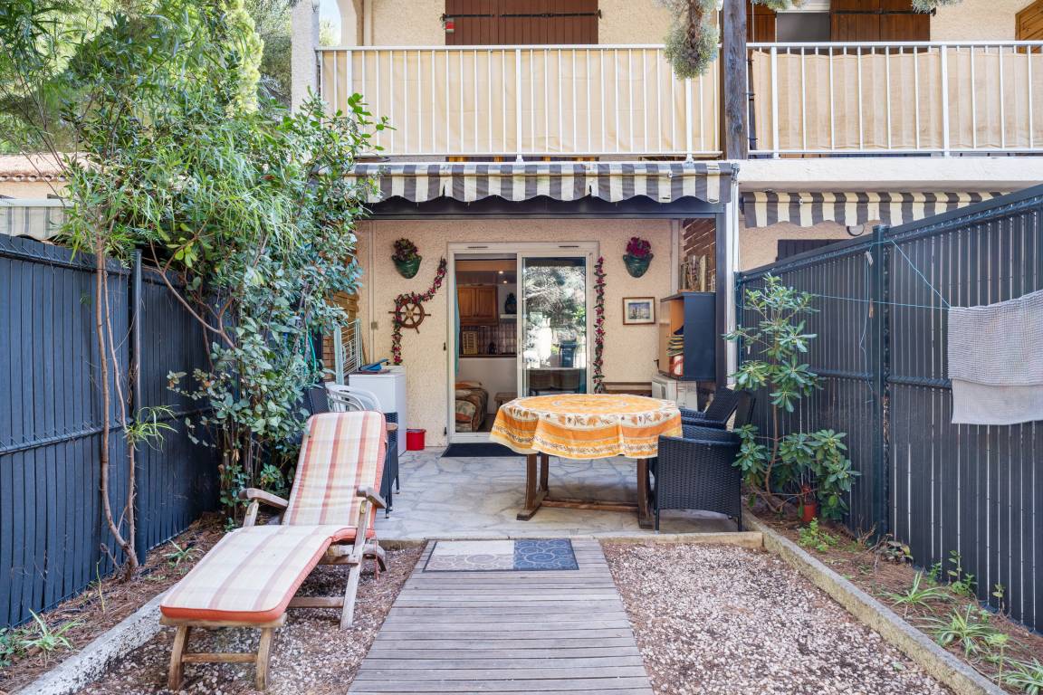 24 M² Appartement ∙ 1 Chambre ∙ 4 Personnes - Saint-Cyr-sur-Mer