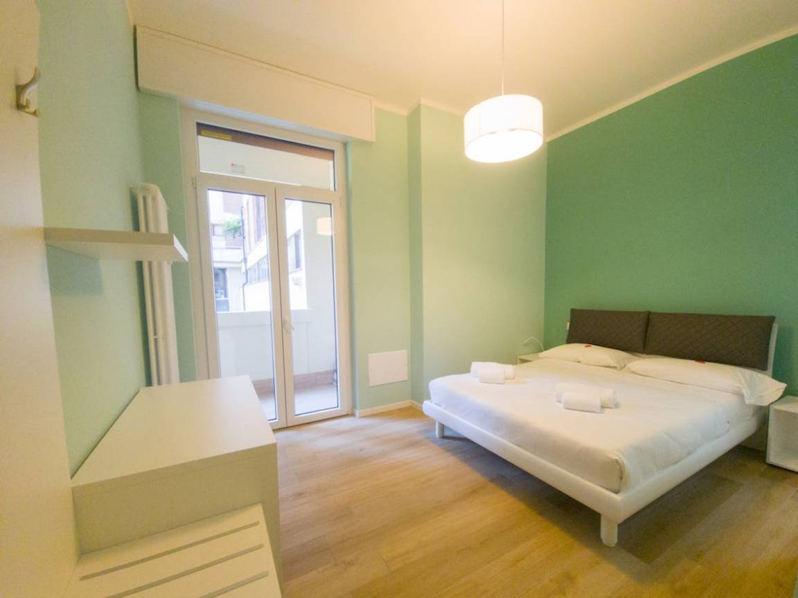 90 M² Apartament ∙ 2 Sypialnie ∙ 2 Gości - Werona