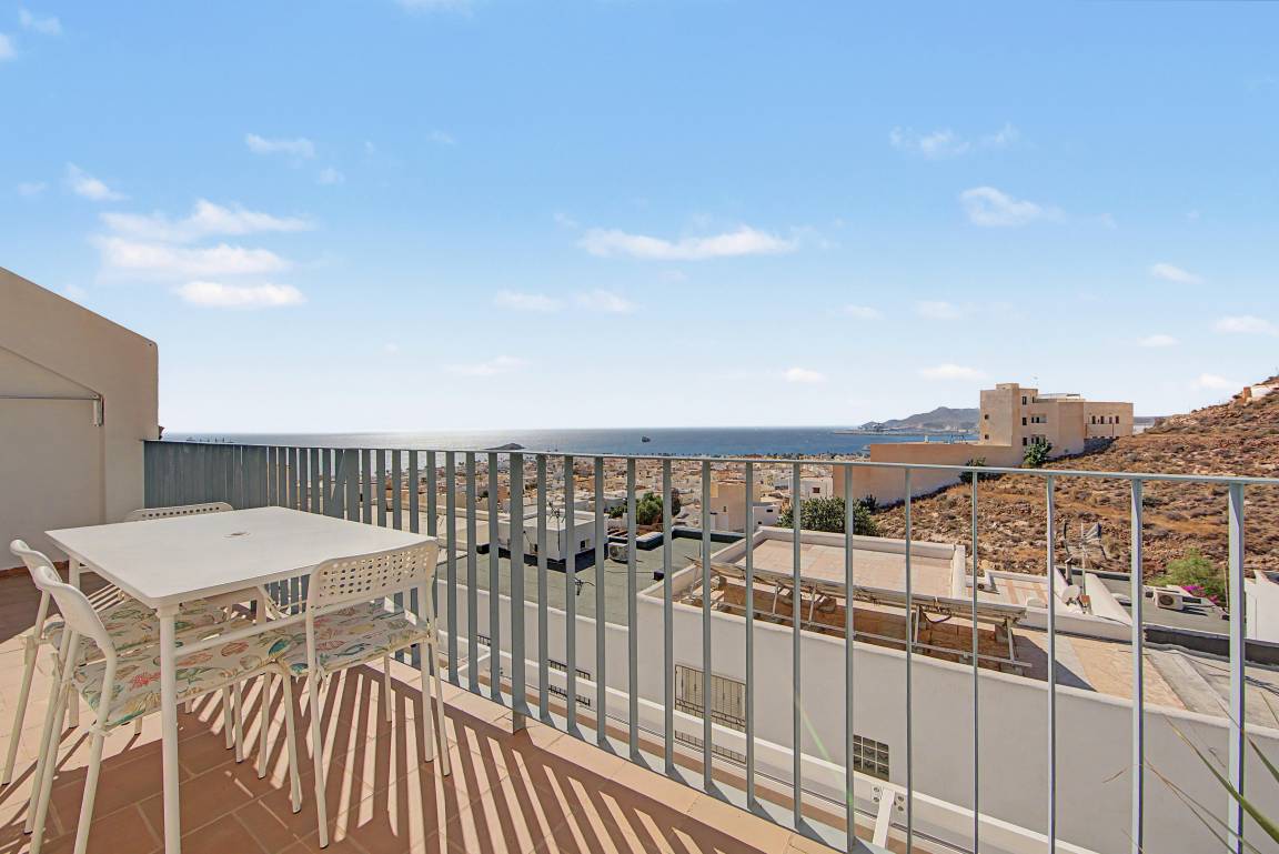 79 M² Apartamento ∙ 2 Habitaciones ∙ 5 Huéspedes - Carboneras