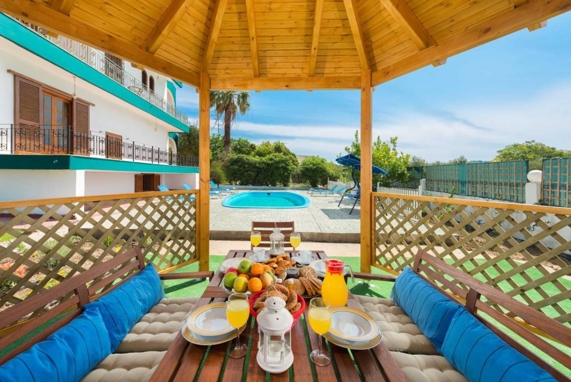 175 M² Ferienwohnung ∙ 3 Schlafzimmer ∙ 10 Gäste - Rhodos