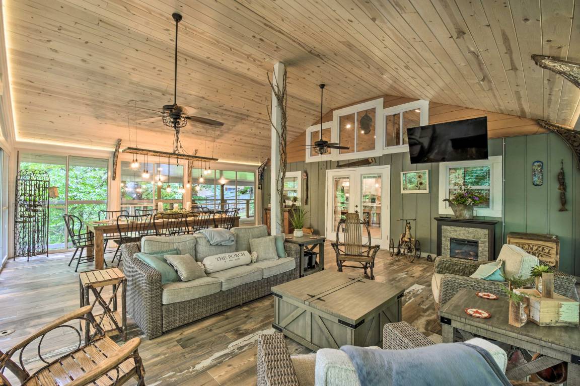 139 M² House ∙ 4 Bedrooms ∙ 10 Guests - Hiawassee, GA