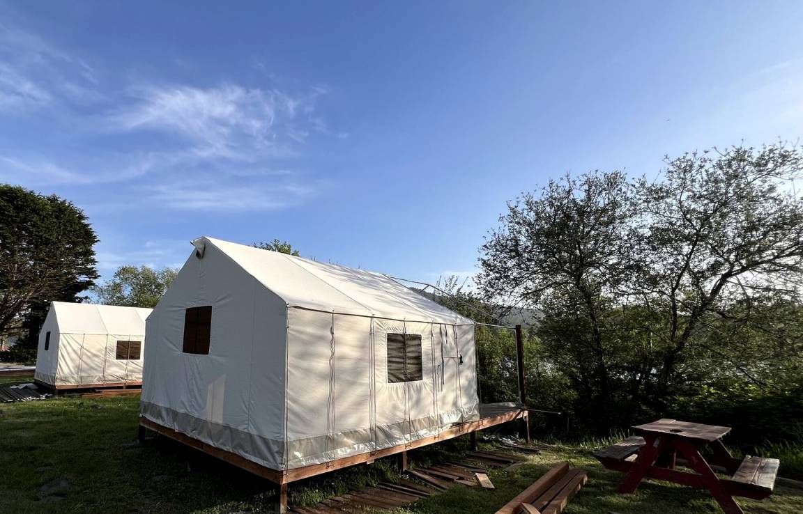 Acampamento ∙ 1 Quarto ∙ 6 Hóspedes - Klamath, CA