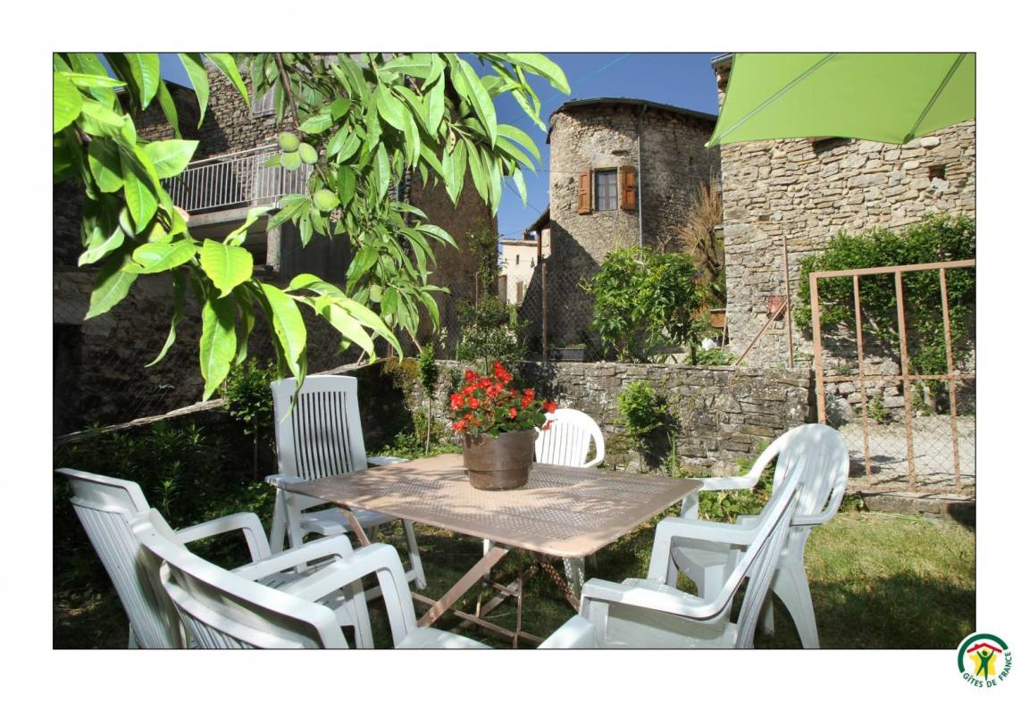 66 M² Gîte ∙ 3 Chambres ∙ 5 Personnes - Saillans