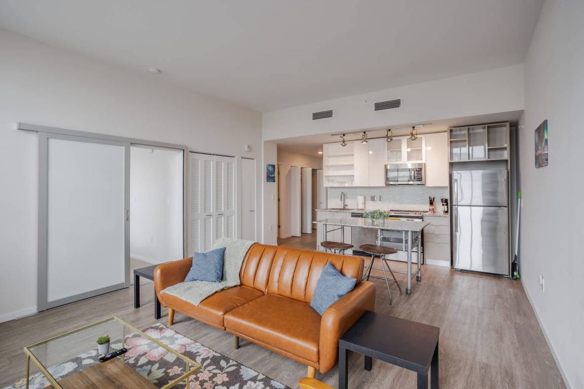 Apartment ∙ 2 Bedrooms ∙ 4 Guests - Covington, KY