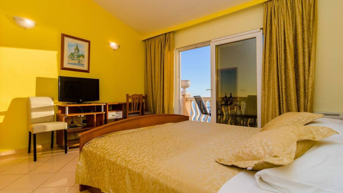 50 M² Ferienwohnung ∙ 2 Schlafzimmer ∙ 4 Gäste - Trpanj