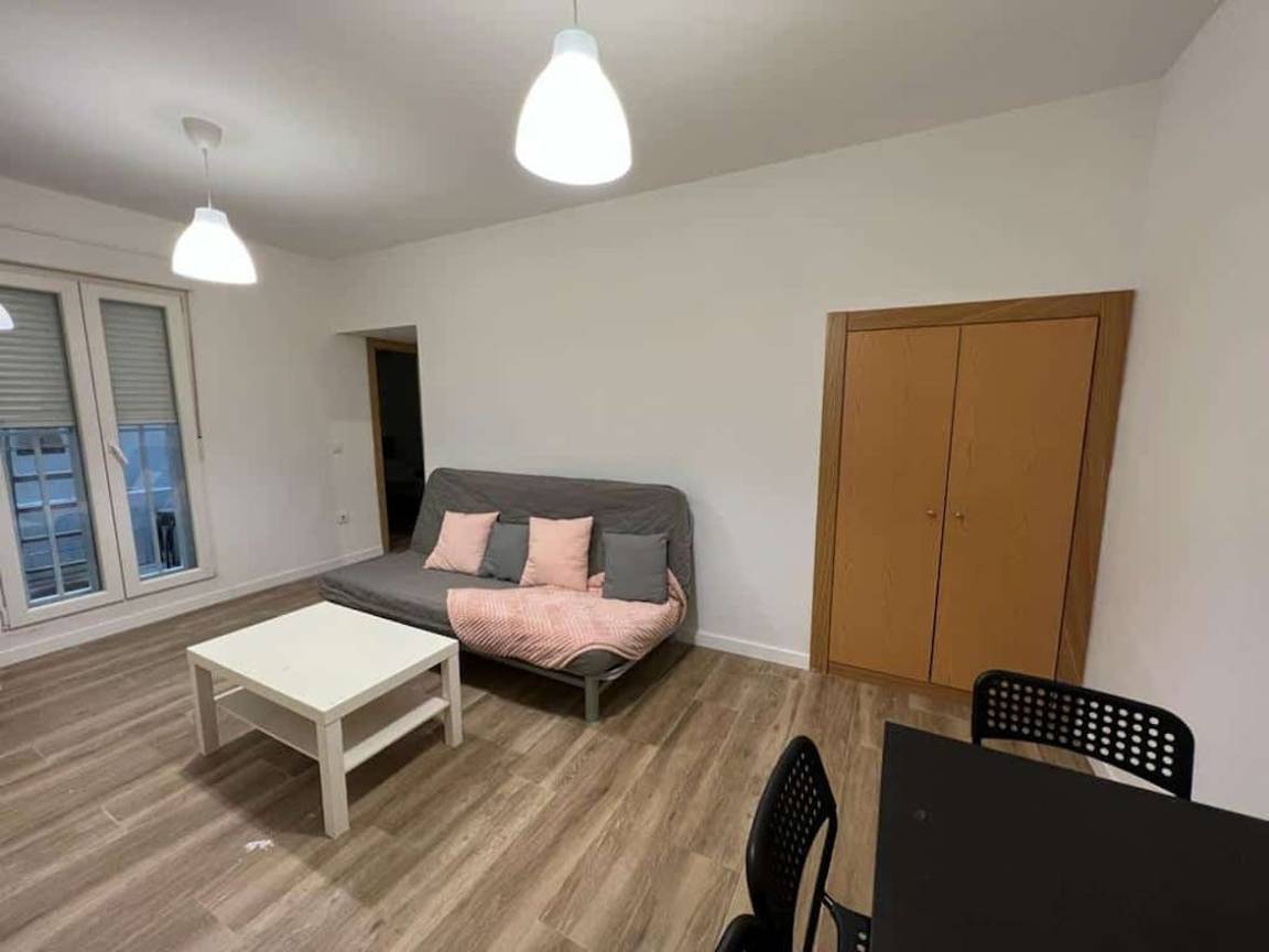 65 M² Apartamento ∙ 2 Habitaciones ∙ 2 Huéspedes - Madrid