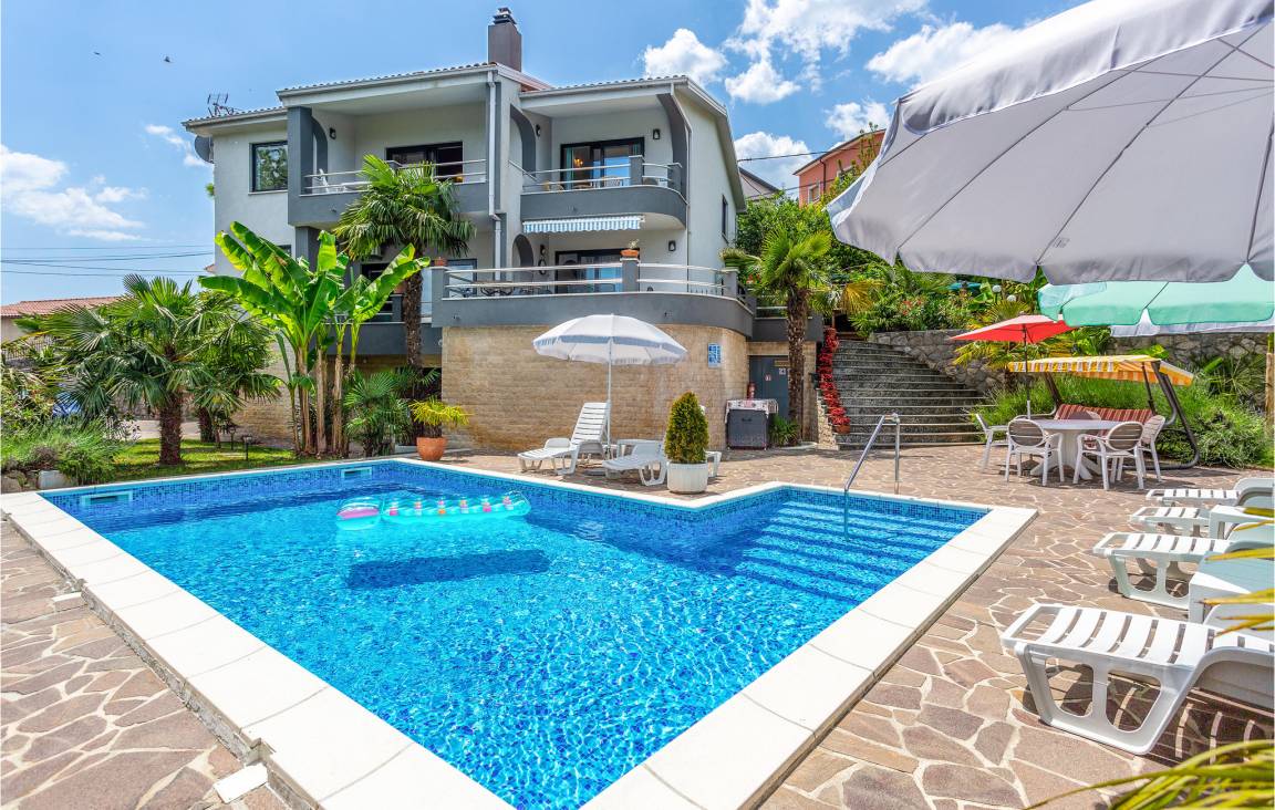 210 M² Ferienhaus ∙ 5 Schlafzimmer ∙ 10 Gäste - Opatija
