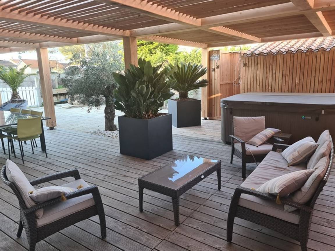 77 M² Casa ∙ 3 Quartos ∙ 8 Hóspedes - Luçon