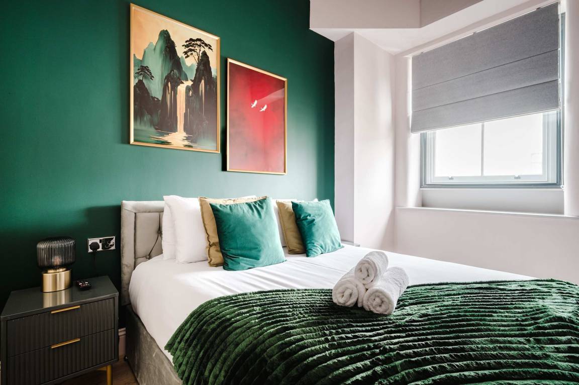 Apartment ∙ 3 Bedrooms ∙ 8 Guests - Manchester