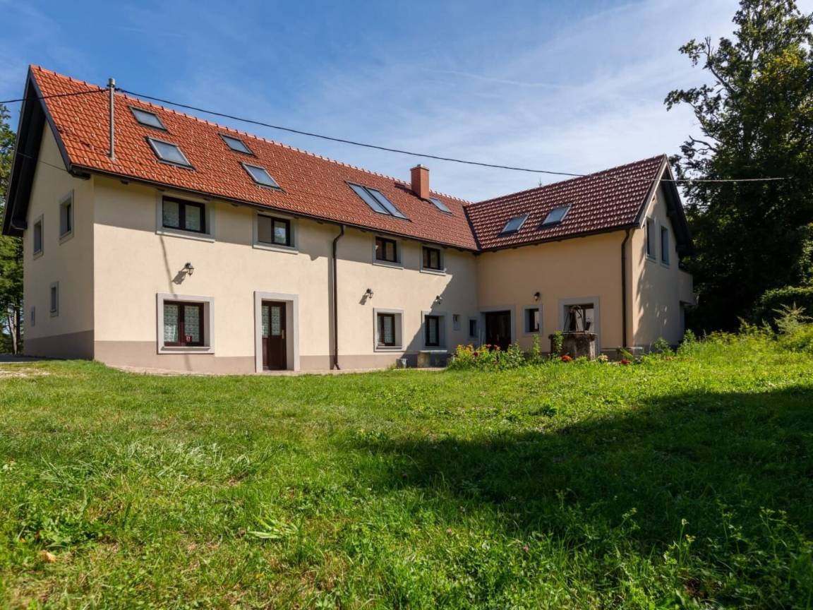 110 M² Apartment ∙ 3 Bedrooms ∙ 8 Guests - Slap