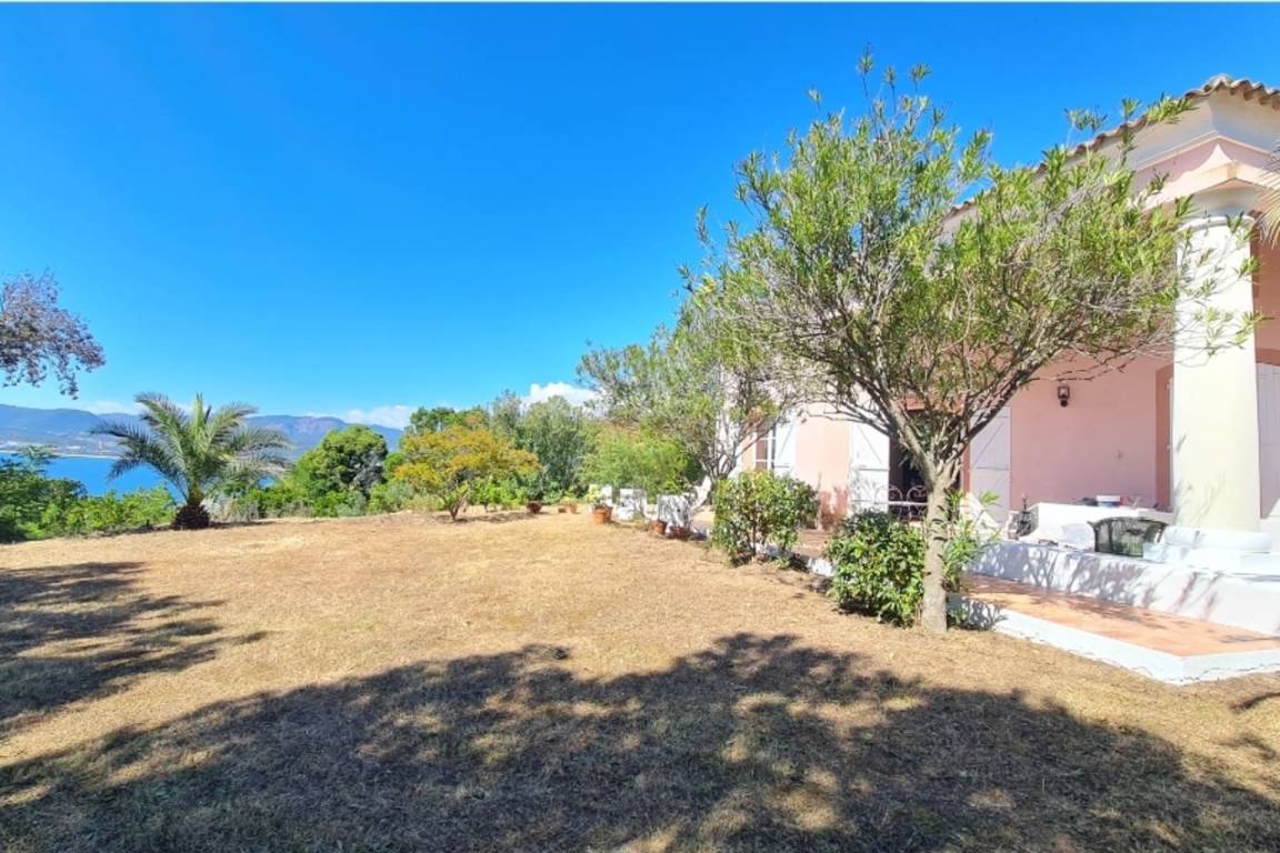 180 M² Casa ∙ 3 Habitaciones ∙ 8 Huéspedes - Ajaccio
