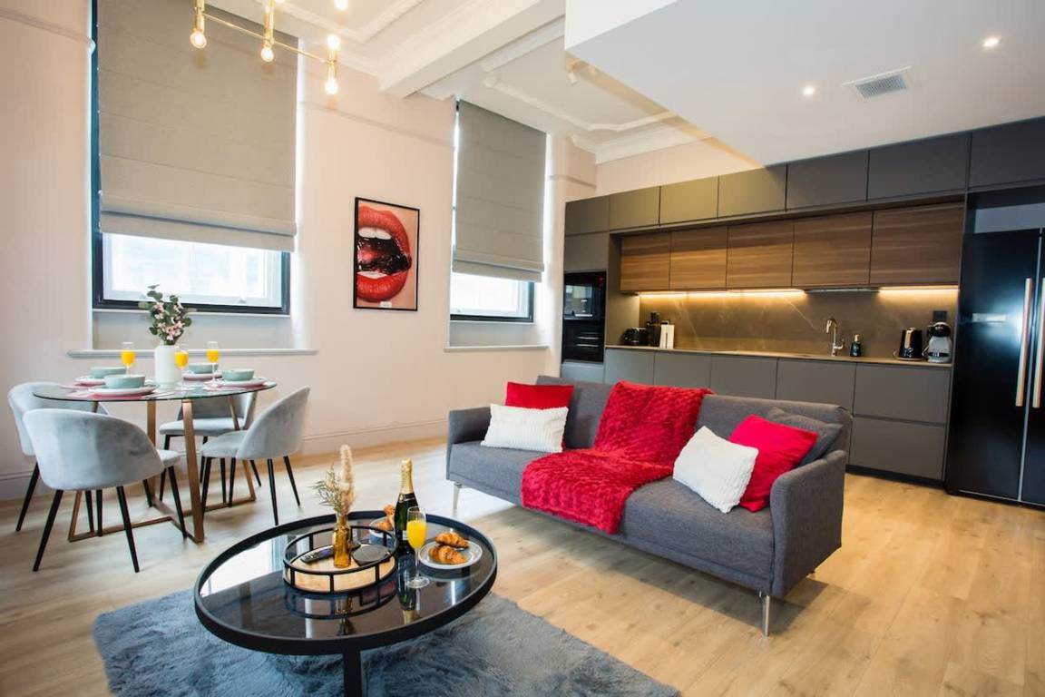 Apartment ∙ 2 Bedrooms ∙ 5 Guests - Manchester