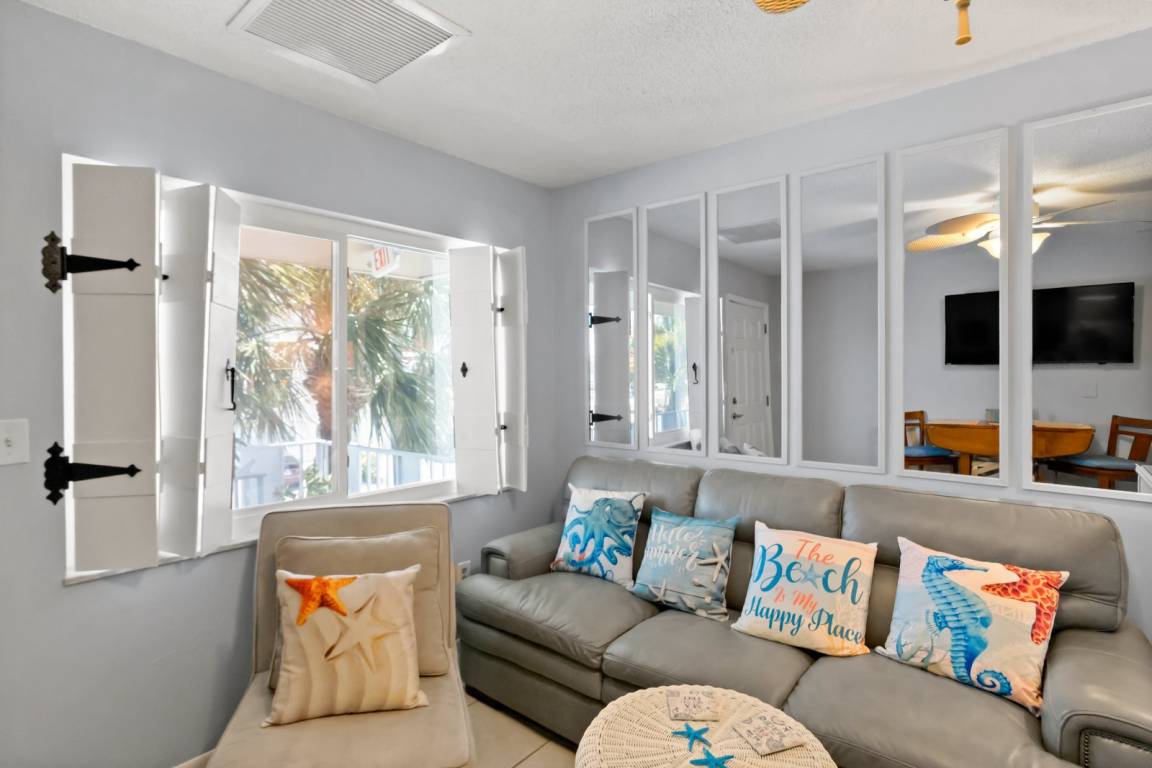 Condo ∙ 1 Bedroom ∙ 4 Guests - Madeira Beach, FL