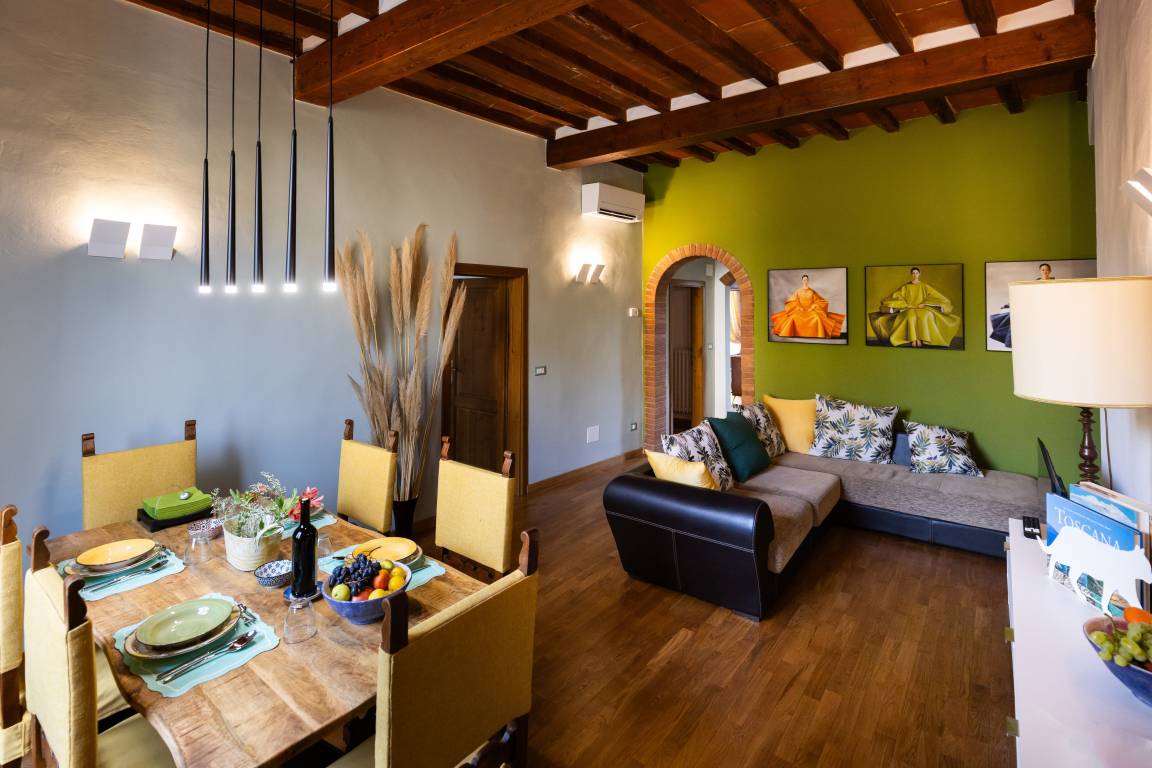 100 M² Ferienhaus ∙ 2 Schlafzimmer ∙ 4 Gäste - Florence