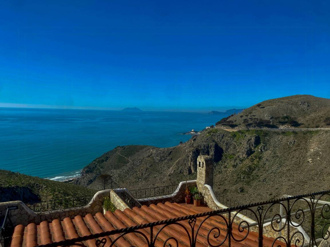 94 M² Huoneisto ∙ 2 Makuuhuonetta ∙ 6 Vierasta - Sperlonga