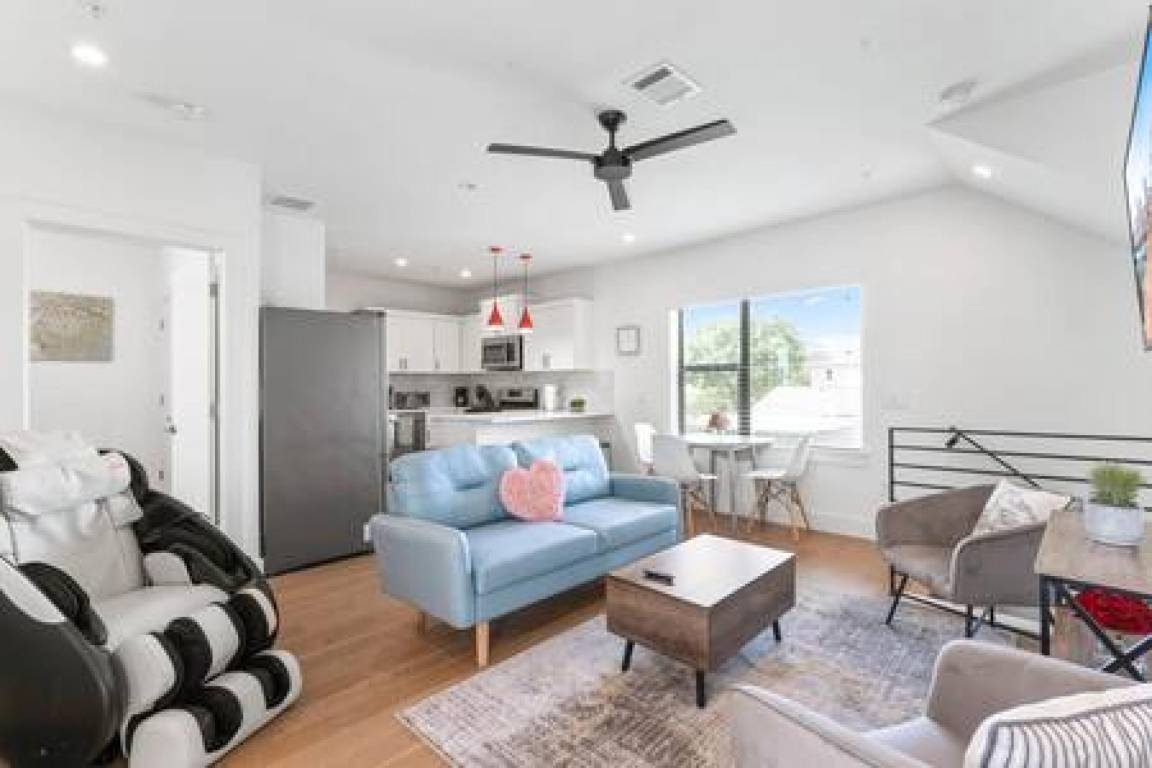 112 M² Apartment ∙ 3 Bedrooms ∙ 7 Guests - Bouldin Creek - Austin