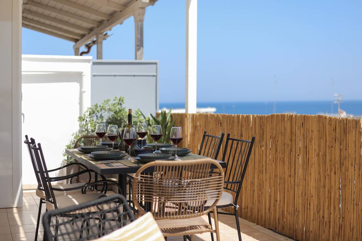 70 M² Ferienwohnung ∙ 2 Schlafzimmer ∙ 6 Gäste - Monopoli