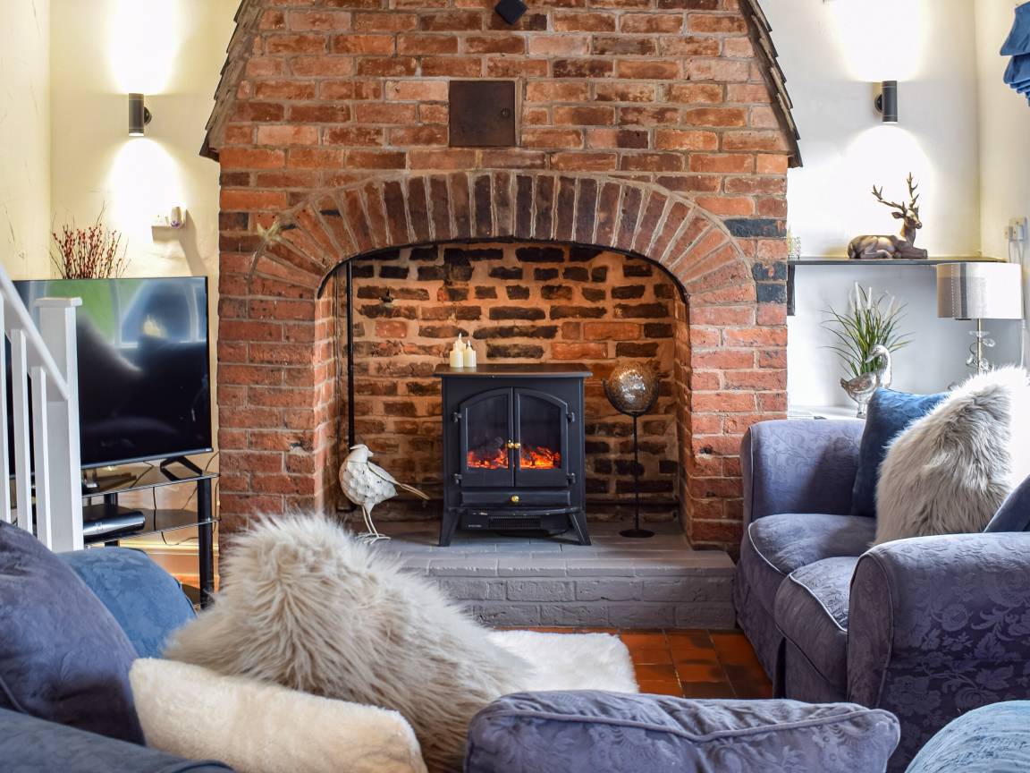 Cottage ∙ 2 Bedrooms ∙ 3 Guests - Stourport-on-Severn