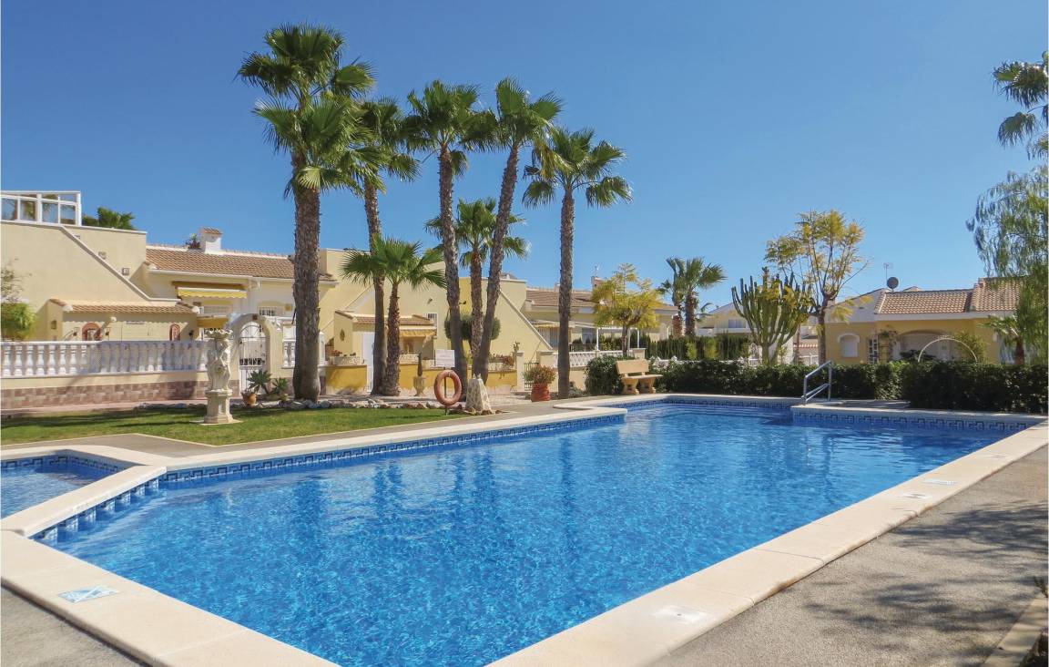 62 M² House ∙ 2 Bedrooms ∙ 4 Guests - Dolores, Spain