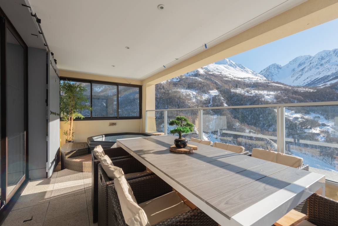 200 M² Talo ∙ 5 Makuuhuonetta ∙ 15 Vierasta - Luz-Saint-Sauveur