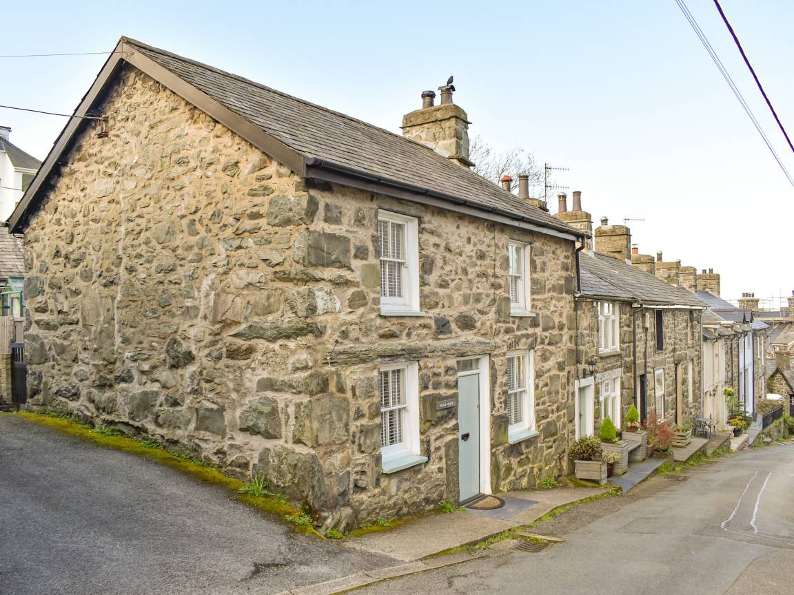 Cottage ∙ 3 Bedrooms ∙ 5 Guests - Portmeirion