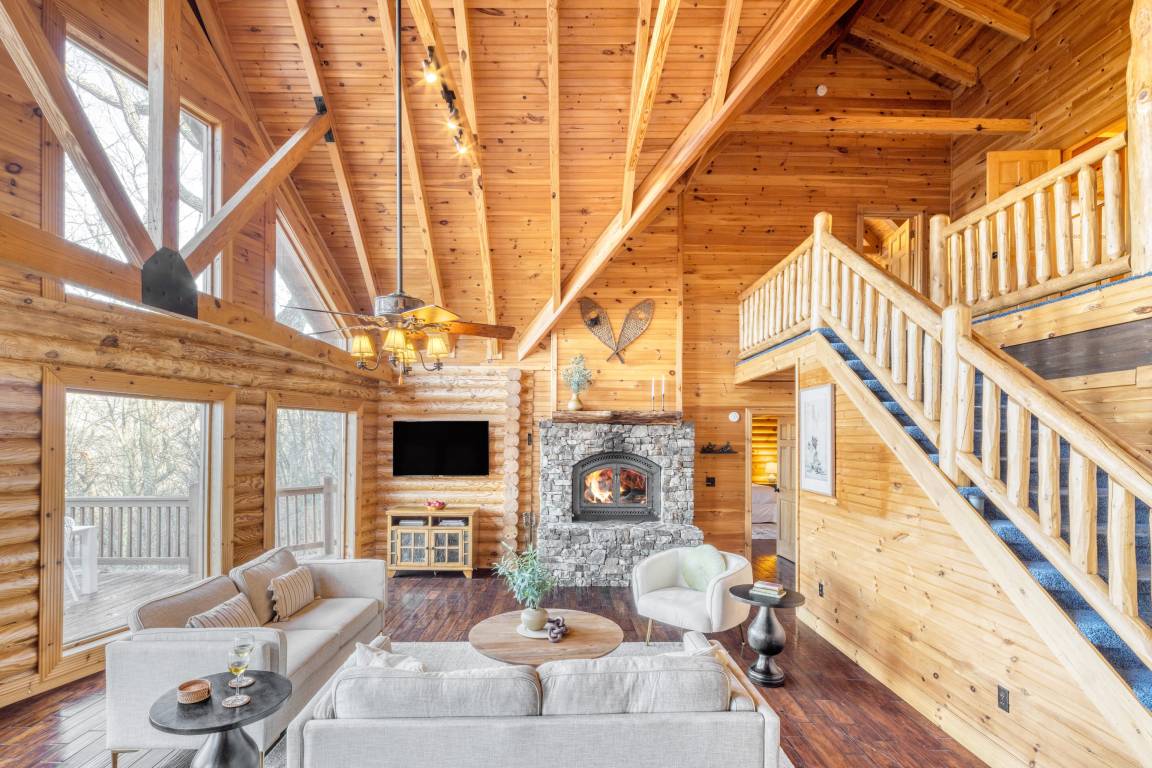 435 M² Casa ∙ 5 Habitaciones ∙ 20 Huéspedes - Weaverville, NC