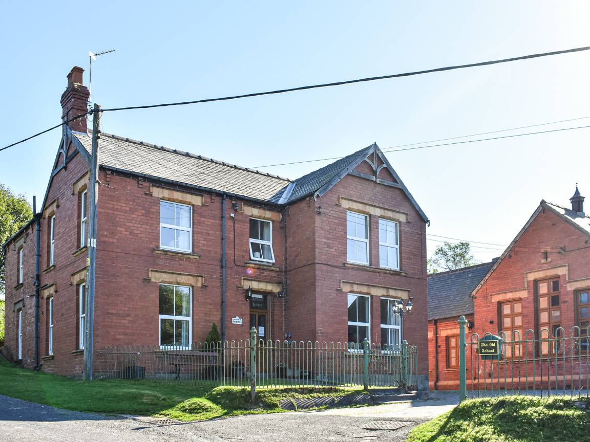 Cottage ∙ 1 Bedroom ∙ 2 Guests - Danby Castle Barn Wedding Venue