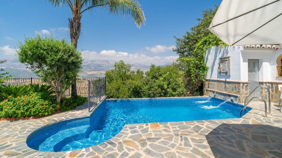 350 M² Huis ∙ 8 Slaapkamers ∙ 20 Gasten - Canillas de Aceituno