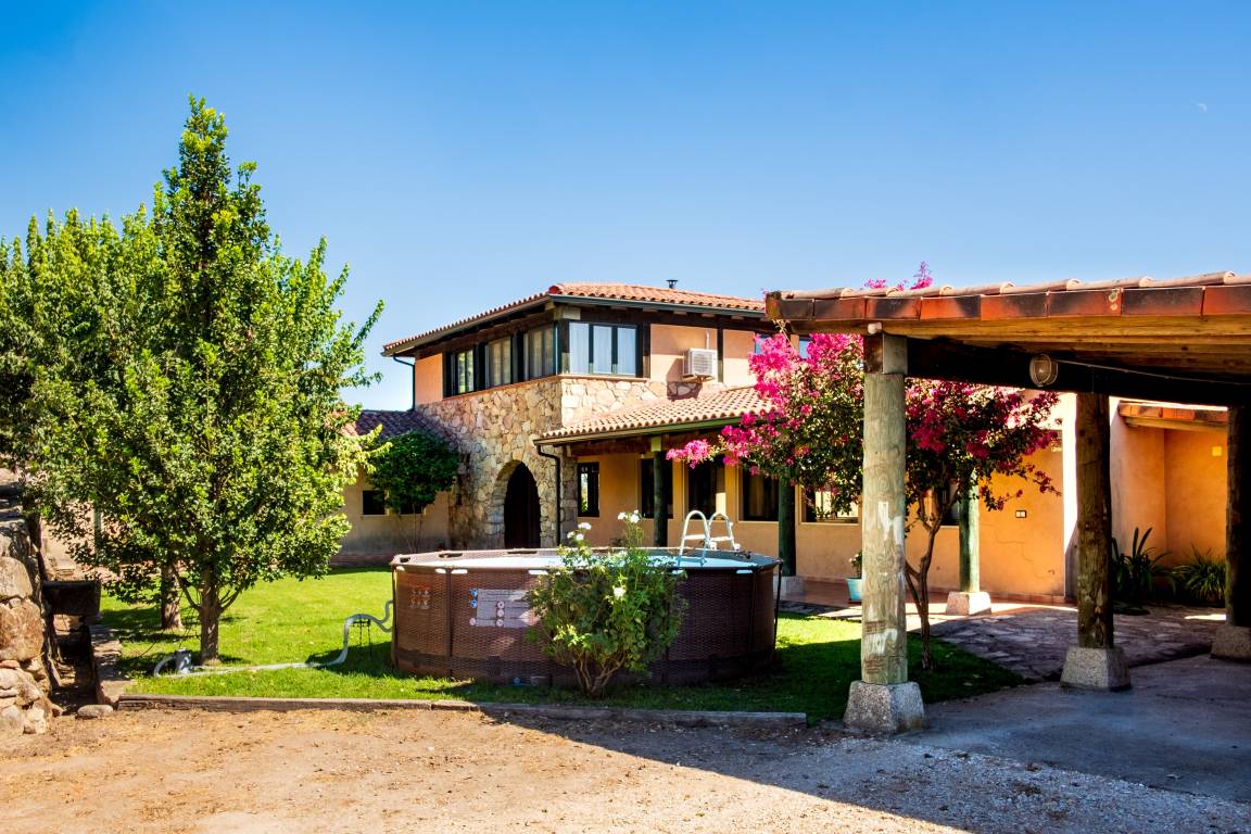 260 M² Casa ∙ 4 Habitaciones ∙ 8 Huéspedes - Madrigal de la Vera