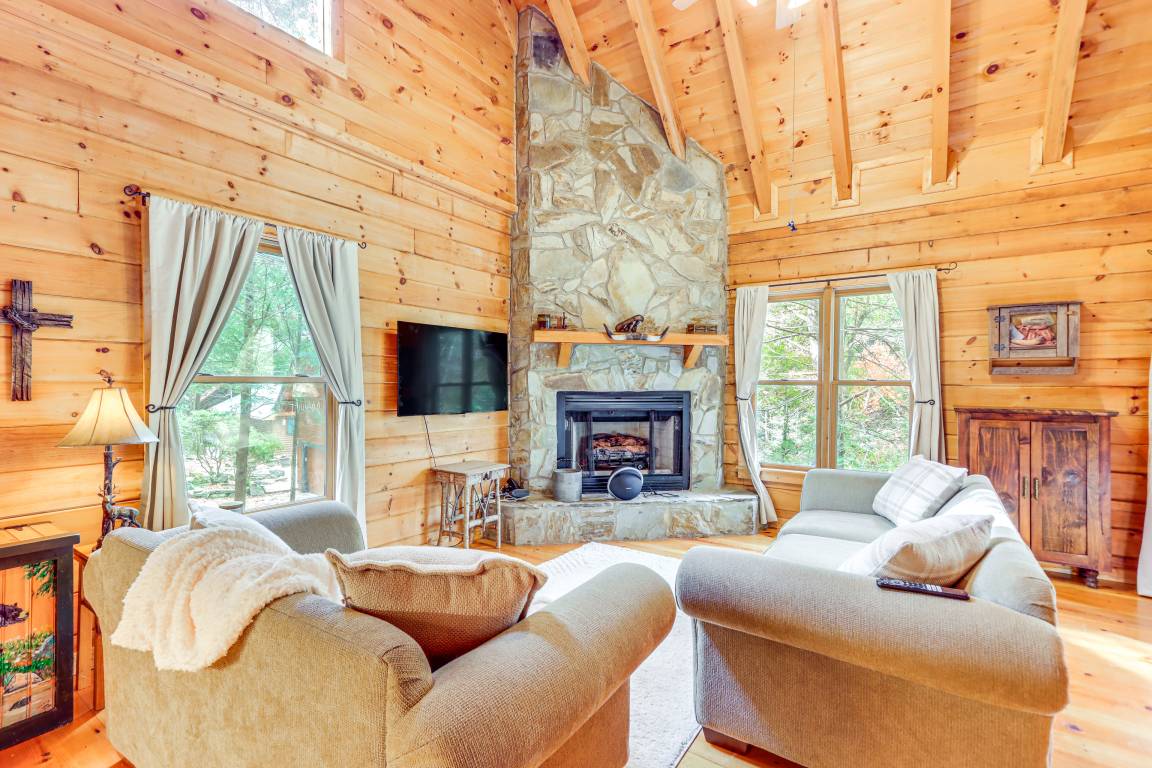 83 M² House ∙ 2 Bedrooms ∙ 4 Guests - Ellijay, GA